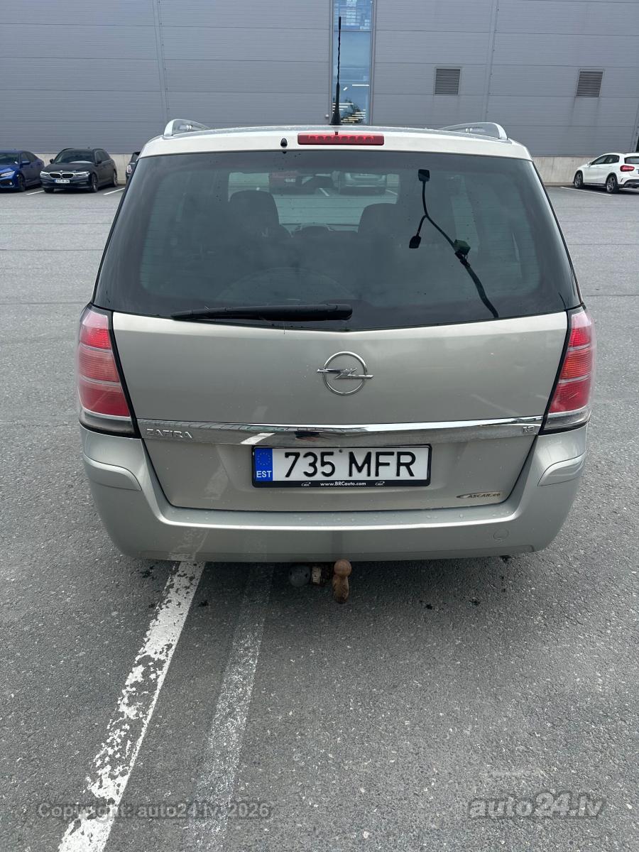 Opel Zafira 2006 Tallina, ar dzinēja tilpumu 1.80 L un nobraukumu 148 tūkst. km par 2499 €, foto 10 vietnē AUTOMOTO.COM.LV