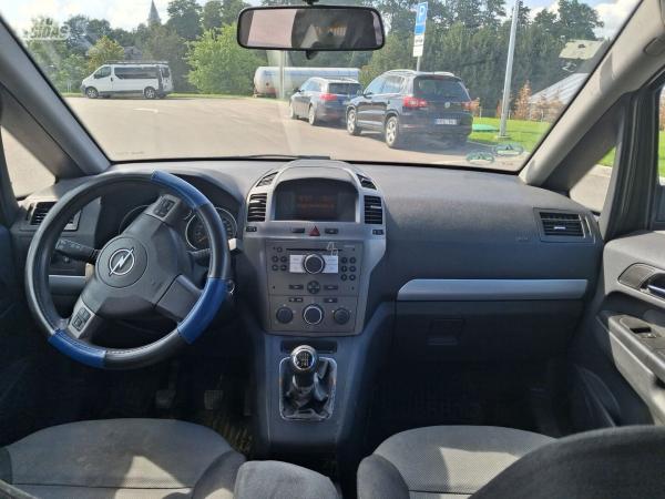 Opel Zafira 2006 in Mazeikiai, with an engine capacity of 1.90 L and mileage of 4 thousand km for 1600 €, photo 2 on AUTOMOTO.COM.LV