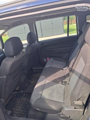Opel Zafira 2006 Mažeikiai, ar dzinēja tilpumu 1.90 L un nobraukumu 4 tūkst. km par 1600 €, foto 6 vietnē AUTOMOTO.COM.LV