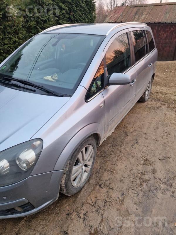 Opel Zafira 2007 in Riga, with an engine capacity of 1.60 L and mileage of 326 thousand km for 950 €, photo 1 on AUTOMOTO.COM.LV