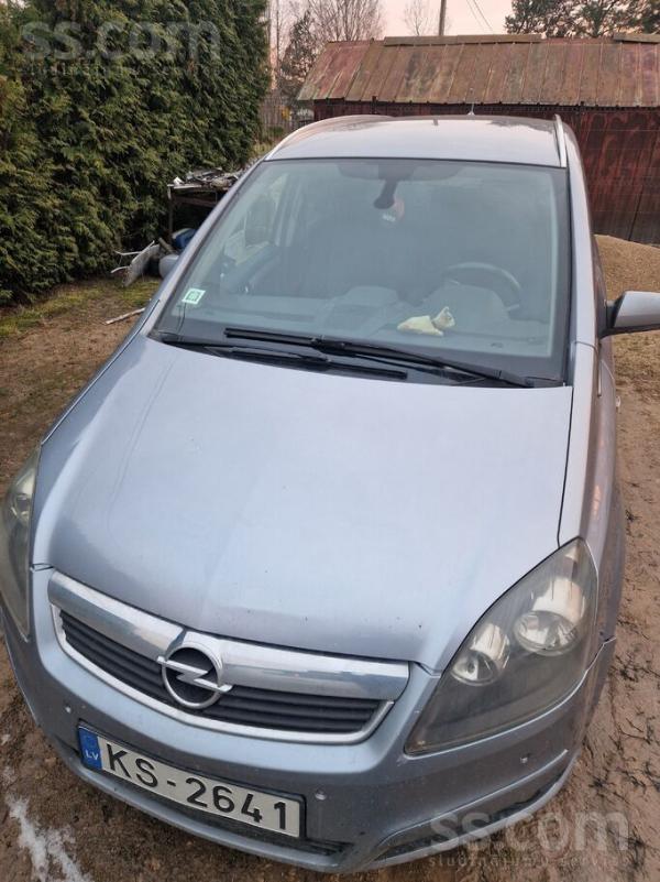 Opel Zafira 2007 in Riga, with an engine capacity of 1.60 L and mileage of 326 thousand km for 950 €, photo 3 on AUTOMOTO.COM.LV