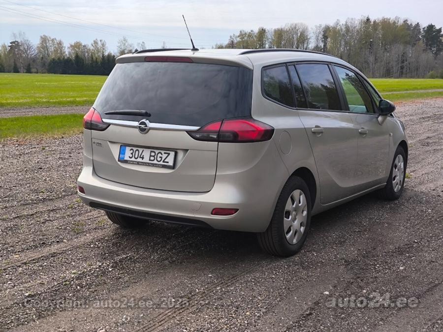 Opel Zafira 2012 Tallina, ar dzinēja tilpumu 1.80 L un nobraukumu 155 tūkst. km par 6000 €, foto 4 vietnē AUTOMOTO.COM.LV