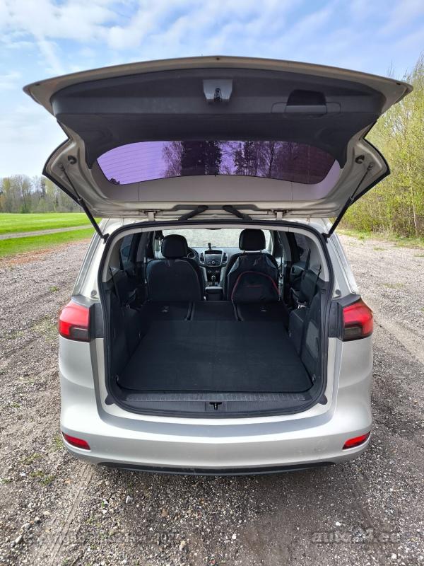 Opel Zafira 2012 in Tallinn, with an engine capacity of 1.80 L and mileage of 155 thousand km for 6000 €, photo 11 on AUTOMOTO.COM.LV