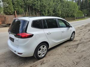 Opel Zafira 2013 in Prienai, with an engine capacity of 2.00 L and mileage of 280 thousand km for 3000 €, photo 6 on AUTOMOTO.COM.LV
