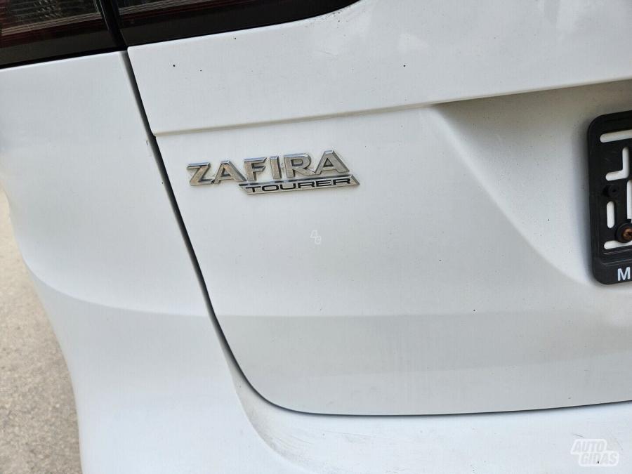 Opel Zafira 2013 in Prienai, with an engine capacity of 2.00 L and mileage of 280 thousand km for 3000 €, photo 14 on AUTOMOTO.COM.LV