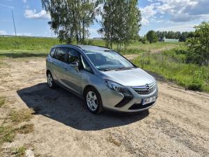 Опель Зафира 2013 в Каунас, объемом двигателя 2.00 л и пробегом 312 тыс. км за 3500 €, фото  на AUTOMOTO.COM.LV