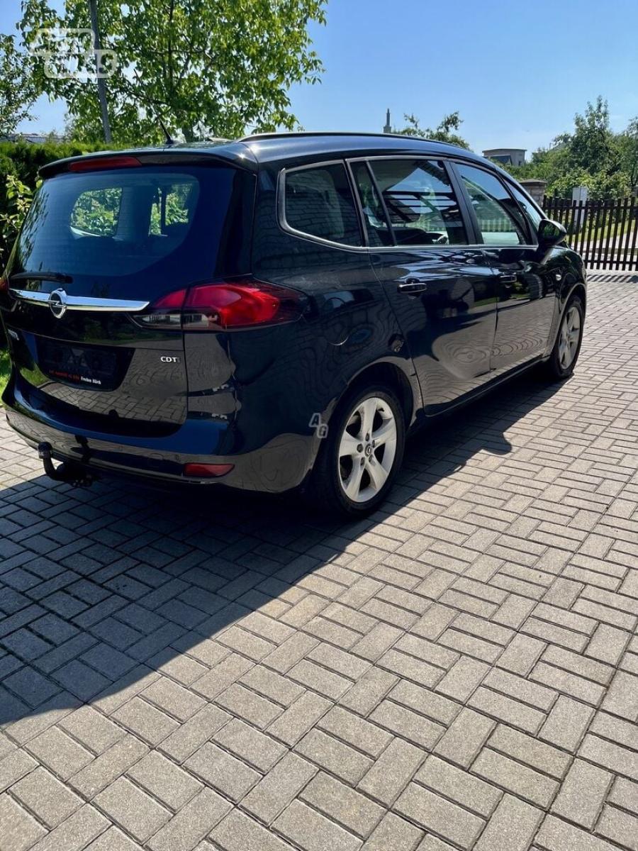 Opel Zafira 2013 in Kaunas, with an engine capacity of 2.00 L and mileage of 268 thousand km for 4250 €, photo 7 on AUTOMOTO.COM.LV