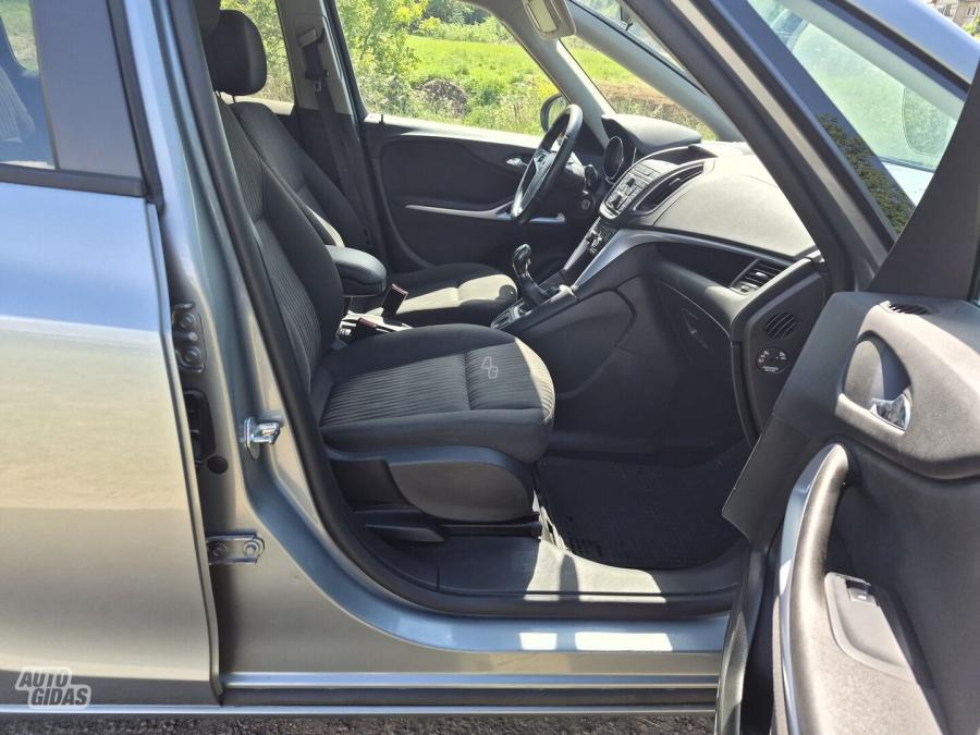 Opel Zafira 2013 Kauņa, ar dzinēja tilpumu 2.00 L un nobraukumu 312 tūkst. km par 4000 €, foto 16 vietnē AUTOMOTO.COM.LV