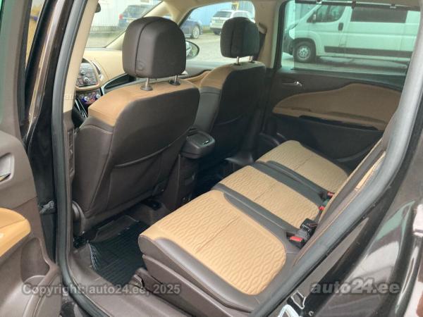 Opel Zafira 2014 in Tallinn, with an engine capacity of 2.00 L and mileage of 236 thousand km for 7999 €, photo 11 on AUTOMOTO.COM.LV