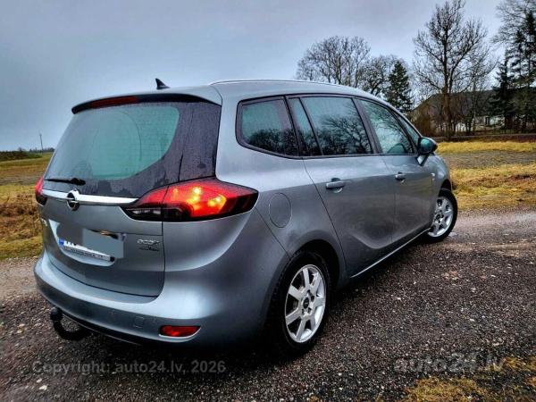 Opel Zafira 2014 Tallina, ar dzinēja tilpumu 1.60 L un nobraukumu 272 tūkst. km par 6500 €, foto 4 vietnē AUTOMOTO.COM.LV