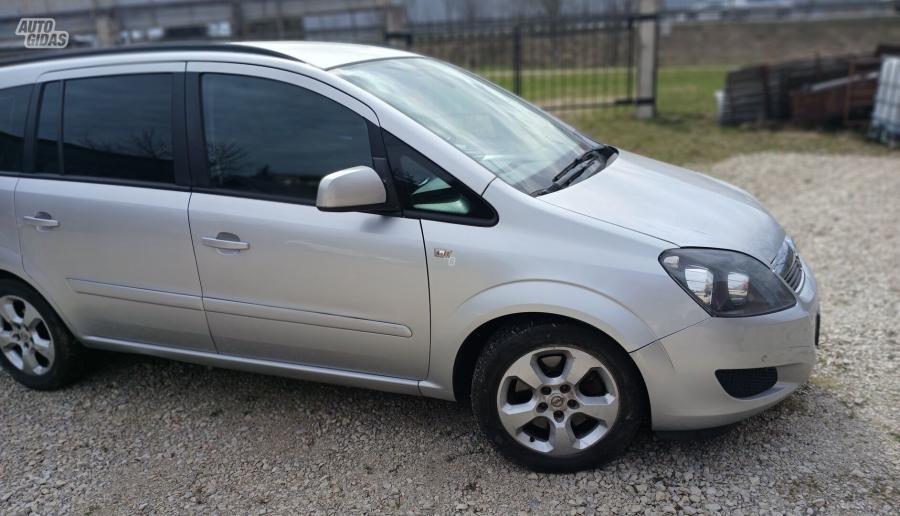 Opel Zafira 2014 Radviliškis, ar dzinēja tilpumu 1.70 L un nobraukumu 287 tūkst. km par 2850 €, foto 4 vietnē AUTOMOTO.COM.LV
