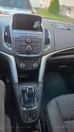 Opel Zafira 2014 Tallina, ar dzinēja tilpumu 1.60 L un nobraukumu 239 tūkst. km par 6950 €, foto 4 vietnē AUTOMOTO.COM.LV