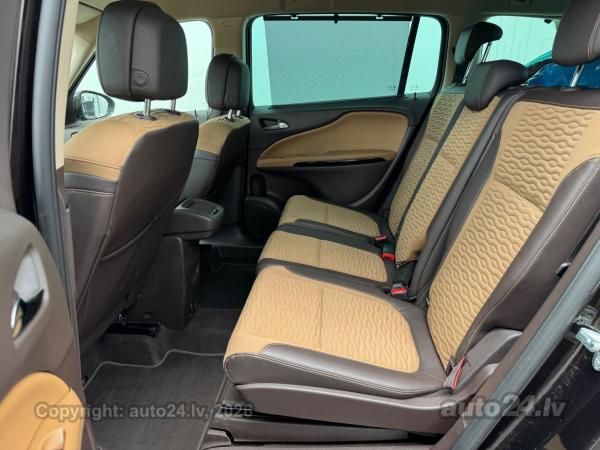Opel Zafira 2014 in Tallinn, with an engine capacity of 2.00 L and mileage of 242 thousand km for 5299 €, photo 9 on AUTOMOTO.COM.LV