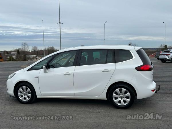 Opel Zafira 2015 in Narva, with an engine capacity of 1.60 L and mileage of 260 thousand km for 5499 €, photo 6 on AUTOMOTO.COM.LV