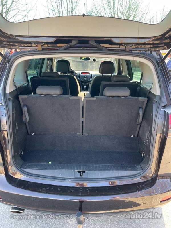 Opel Zafira 2016 in Tallinn, with an engine capacity of 2.00 L and mileage of 280 thousand km for 5999 €, photo 11 on AUTOMOTO.COM.LV