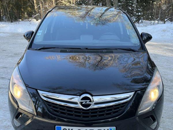 Черный Опель Zafira Tourer 2012 в Таураге, объемом двигателя 1.96 л и пробегом 212 тыс. км за 4250 €, фото 2 на AUTOMOTO.COM.LV