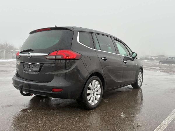 Melns Opel Zafira Tourer 2012 Marijampole, ar dzinēja tilpumu 2.00 L un nobraukumu 238 tūkst. km par 3350 €, foto 4 vietnē AUTOMOTO.COM.LV