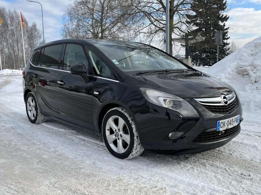 Melns Opel Zafira Tourer 2012 Tauragė, ar dzinēja tilpumu 1.96 L un nobraukumu 210 tūkst. km par 3950 €, foto 1 vietnē AUTOMOTO.COM.LV