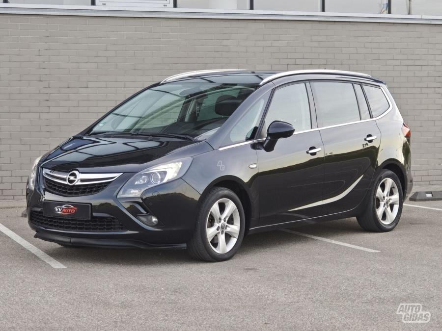 Black Opel Zafira Tourer 2012 in Vilnius, with an engine capacity of 2.00 L and mileage of 291 thousand km for 5300 €, photo 1 on AUTOMOTO.COM.LV