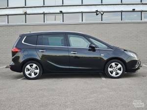 Black Opel Zafira Tourer 2012 in Vilnius, with an engine capacity of 2.00 L and mileage of 291 thousand km for 5300 €, photo 5 on AUTOMOTO.COM.LV