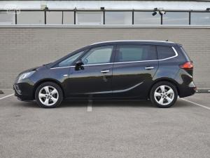 Black Opel Zafira Tourer 2012 in Vilnius, with an engine capacity of 2.00 L and mileage of 291 thousand km for 5300 €, photo 6 on AUTOMOTO.COM.LV