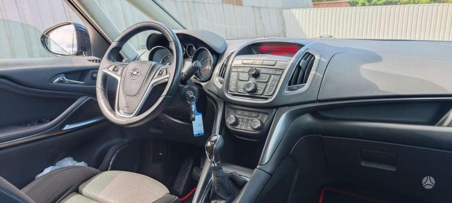 Черный Опель Zafira Tourer 2012 в Утена, объемом двигателя 1.96 л и пробегом 205 тыс. км за 4650 €, фото 12 на AUTOMOTO.COM.LV