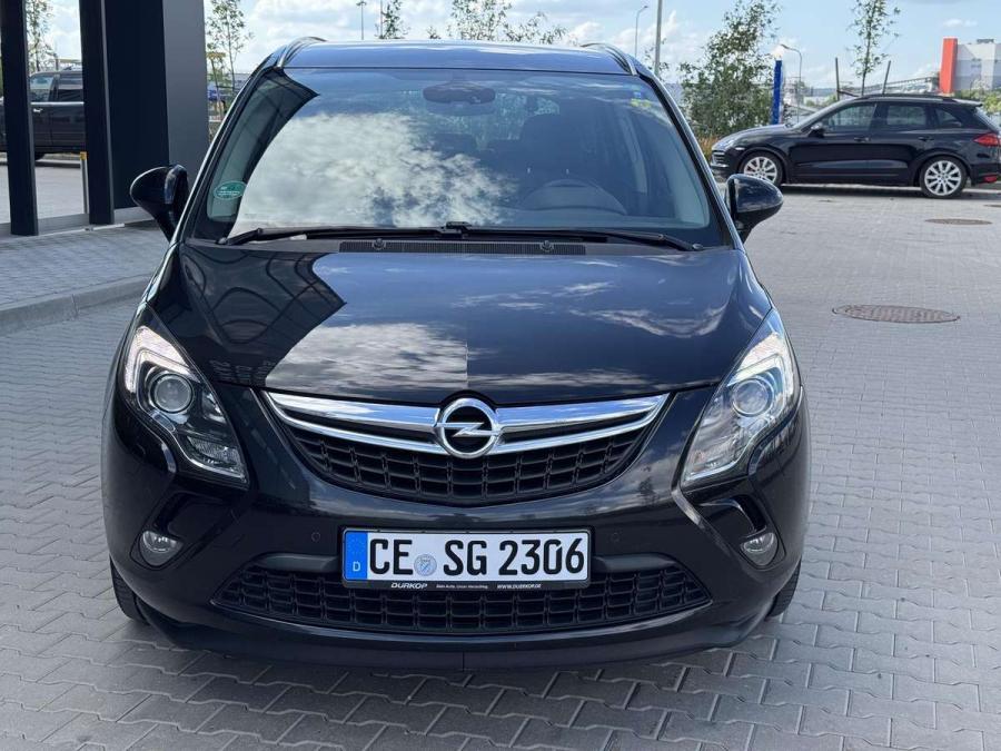Черный Опель Zafira Tourer 2012 в Вильнюс, объемом двигателя 1.96 л и пробегом 300 тыс. км за 4400 €, фото 3 на AUTOMOTO.COM.LV