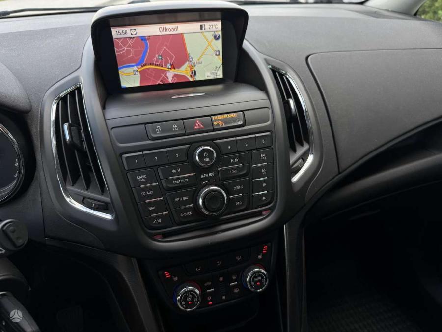 Черный Опель Zafira Tourer 2012 в Вильнюс, объемом двигателя 1.96 л и пробегом 300 тыс. км за 4400 €, фото 15 на AUTOMOTO.COM.LV