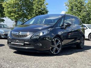 Black Opel Zafira Tourer 2012 in Kaunas, with an engine capacity of 2.00 L and mileage of 296 thousand km for 4999 €, photo  on AUTOMOTO.COM.LV