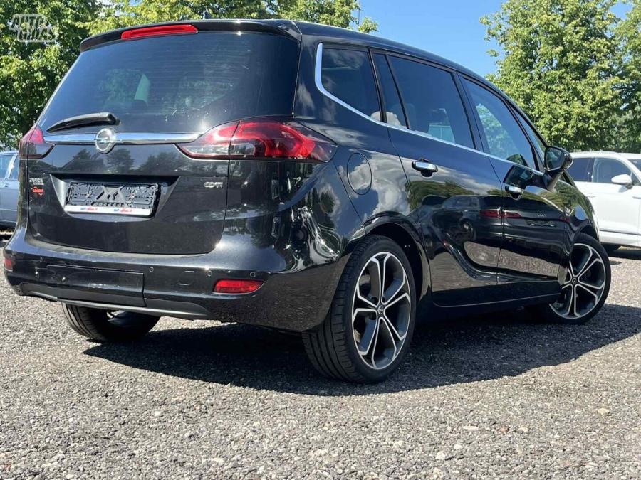 Melns Opel Zafira Tourer 2012 Kauņa, ar dzinēja tilpumu 2.00 L un nobraukumu 296 tūkst. km par 4999 €, foto 4 vietnē AUTOMOTO.COM.LV