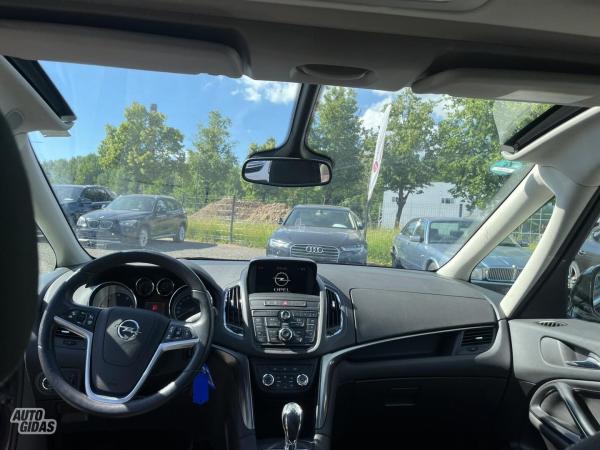 Melns Opel Zafira Tourer 2012 Kauņa, ar dzinēja tilpumu 2.00 L un nobraukumu 296 tūkst. km par 4999 €, foto 6 vietnē AUTOMOTO.COM.LV