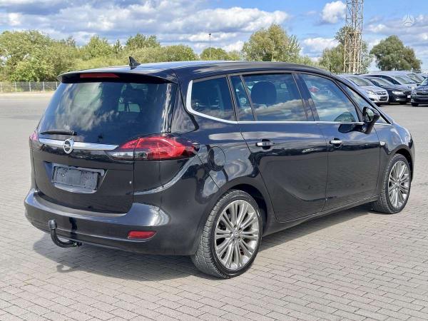 Melns Opel Zafira Tourer 2012 Marijampole, ar dzinēja tilpumu 2.00 L un nobraukumu 178 tūkst. km par 4400 €, foto 5 vietnē AUTOMOTO.COM.LV