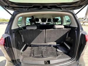 Black Opel Zafira Tourer 2012 in Marijampole, with an engine capacity of 2.00 L and mileage of 178 thousand km for 4400 €, photo 19 on AUTOMOTO.COM.LV