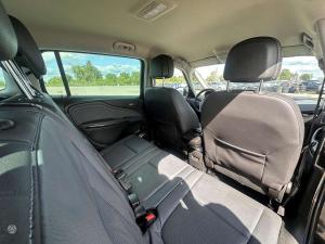 Black Opel Zafira Tourer 2012 in Marijampole, with an engine capacity of 2.00 L and mileage of 178 thousand km for 4400 €, photo 20 on AUTOMOTO.COM.LV