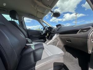 Black Opel Zafira Tourer 2012 in Marijampole, with an engine capacity of 2.00 L and mileage of 178 thousand km for 4400 €, photo 21 on AUTOMOTO.COM.LV