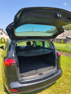 Melns Opel Zafira Tourer 2012 Biržai, ar dzinēja tilpumu 1.96 L un nobraukumu 231 tūkst. km par 3200 €, foto  vietnē AUTOMOTO.COM.LV