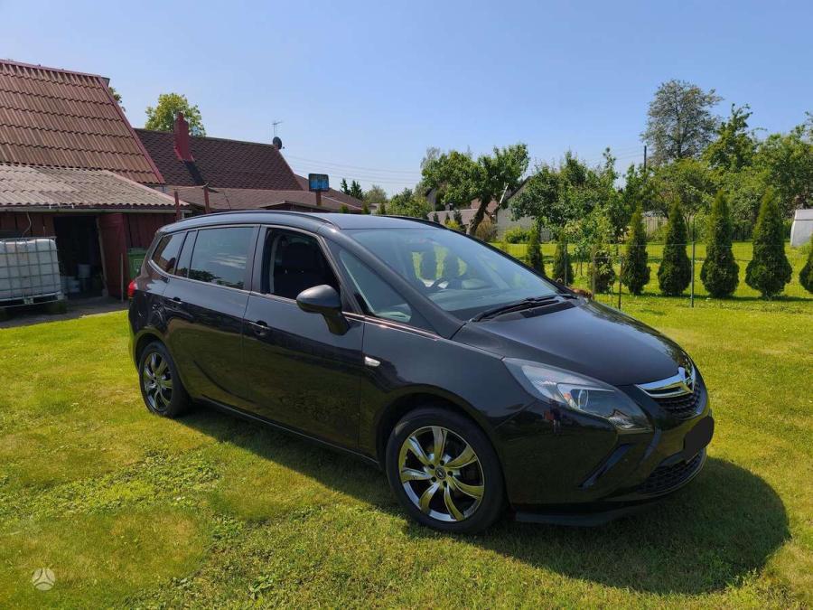 Melns Opel Zafira Tourer 2012 Biržai, ar dzinēja tilpumu 1.96 L un nobraukumu 231 tūkst. km par 3200 €, foto 7 vietnē AUTOMOTO.COM.LV