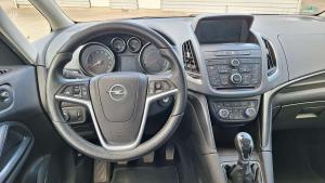Black Opel Zafira Tourer 2012 in Vilnius, with an engine capacity of 1.36 L and mileage of 198 thousand km for 4950 €, photo 17 on AUTOMOTO.COM.LV