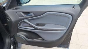 Black Opel Zafira Tourer 2012 in Vilnius, with an engine capacity of 1.36 L and mileage of 198 thousand km for 4950 €, photo 23 on AUTOMOTO.COM.LV