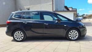 Black Opel Zafira Tourer 2012 in Vilnius, with an engine capacity of 1.36 L and mileage of 198 thousand km for 4950 €, photo 35 on AUTOMOTO.COM.LV