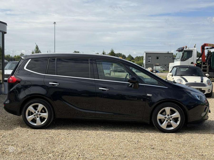 Черный Опель Zafira Tourer 2012 в Шяуляй, объемом двигателя 1.96 л и пробегом 284 тыс. км за 3600 €, фото 5 на AUTOMOTO.COM.LV