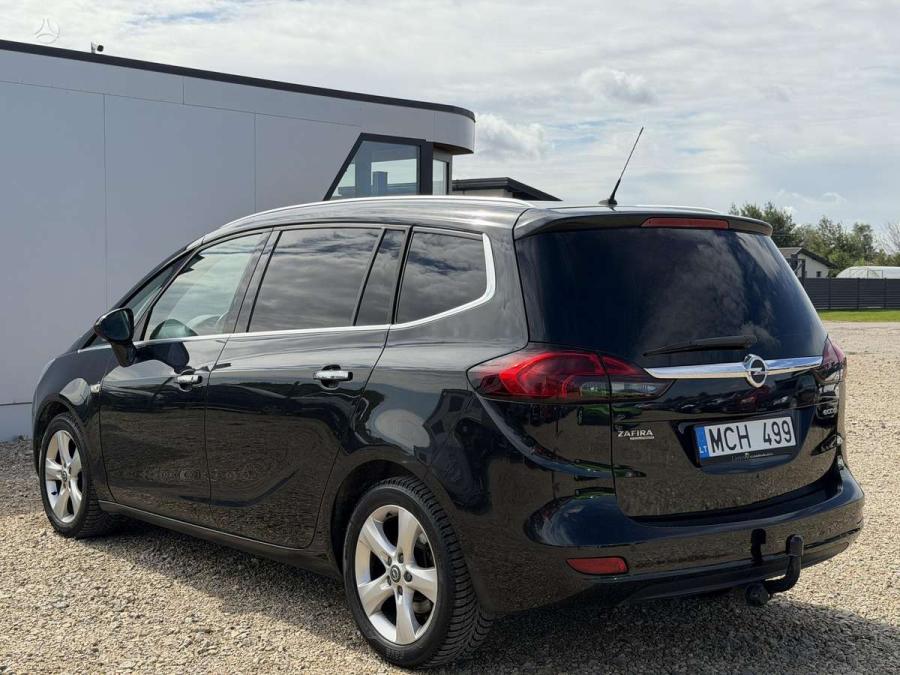 Черный Опель Zafira Tourer 2012 в Шяуляй, объемом двигателя 1.96 л и пробегом 284 тыс. км за 3600 €, фото 9 на AUTOMOTO.COM.LV