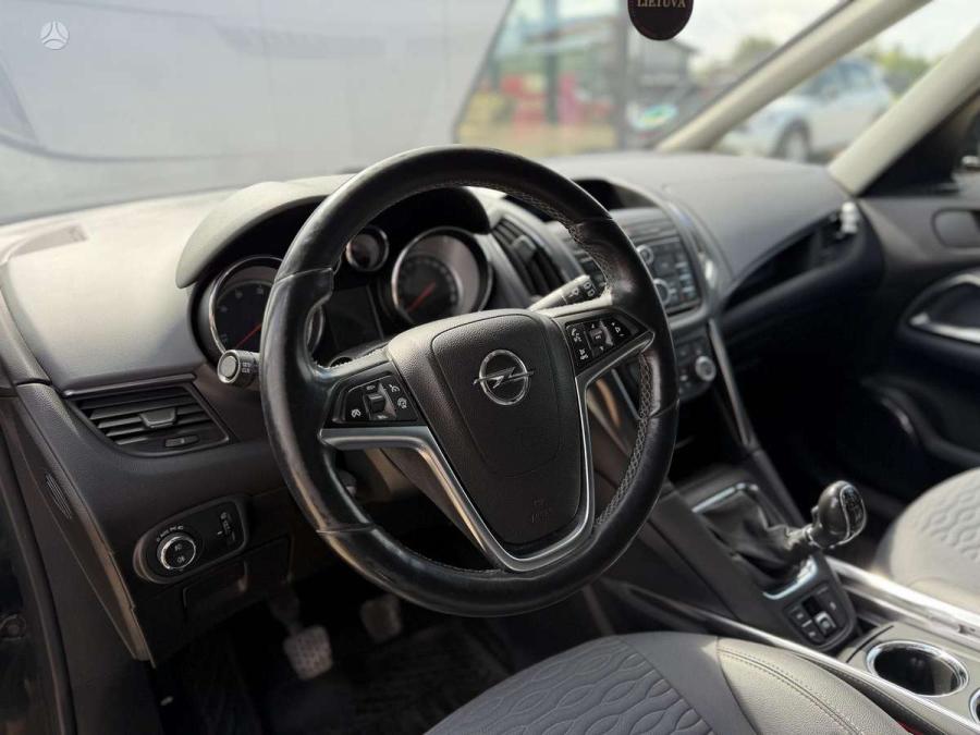 Черный Опель Zafira Tourer 2012 в Шяуляй, объемом двигателя 1.96 л и пробегом 284 тыс. км за 3600 €, фото 17 на AUTOMOTO.COM.LV