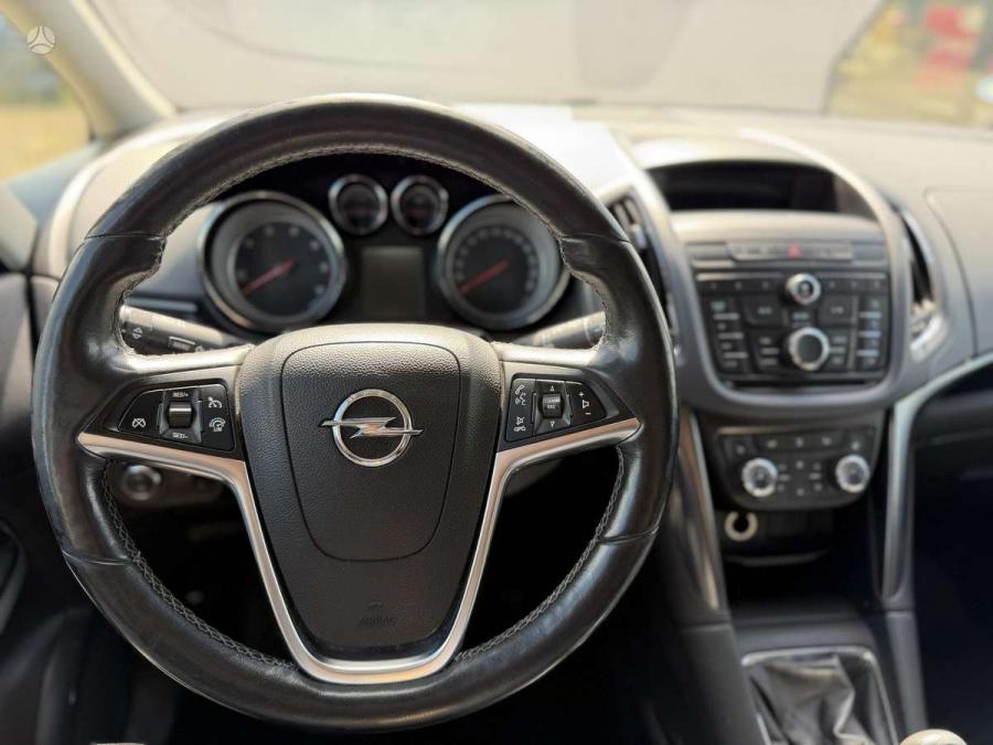 Черный Опель Zafira Tourer 2012 в Шяуляй, объемом двигателя 1.96 л и пробегом 284 тыс. км за 3600 €, фото 21 на AUTOMOTO.COM.LV