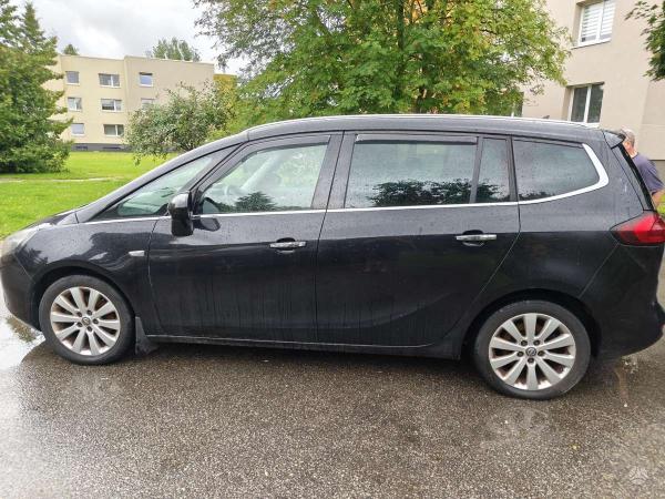 Melns Opel Zafira Tourer 2012 Klaipėda, ar dzinēja tilpumu 1.60 L un nobraukumu 273 tūkst. km par 2900 €, foto 1 vietnē AUTOMOTO.COM.LV