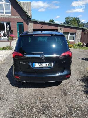 Melns Opel Zafira Tourer 2012 Raseiniai, ar dzinēja tilpumu 2.10 L un nobraukumu 404 tūkst. km par 4500 €, foto 3 vietnē AUTOMOTO.COM.LV