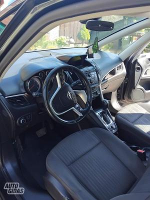 Melns Opel Zafira Tourer 2012 Raseiniai, ar dzinēja tilpumu 2.10 L un nobraukumu 404 tūkst. km par 4500 €, foto 5 vietnē AUTOMOTO.COM.LV