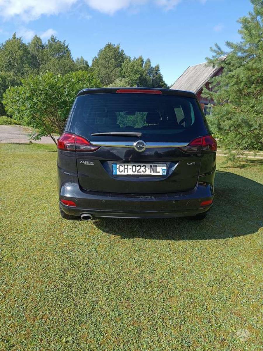 Черный Опель Zafira Tourer 2012 в Утена, объемом двигателя 1.96 л и пробегом 335 тыс. км за 4300 €, фото 3 на AUTOMOTO.COM.LV