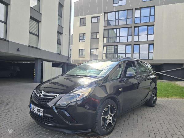 Черный Опель Zafira Tourer 2012 в Каунас, объемом двигателя 1.96 л и пробегом 352 тыс. км за 3750 €, фото 2 на AUTOMOTO.COM.LV