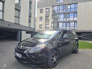 Melns Opel Zafira Tourer 2012 Kauņa, ar dzinēja tilpumu 1.96 L un nobraukumu 352 tūkst. km par 3750 €, foto 3 vietnē AUTOMOTO.COM.LV